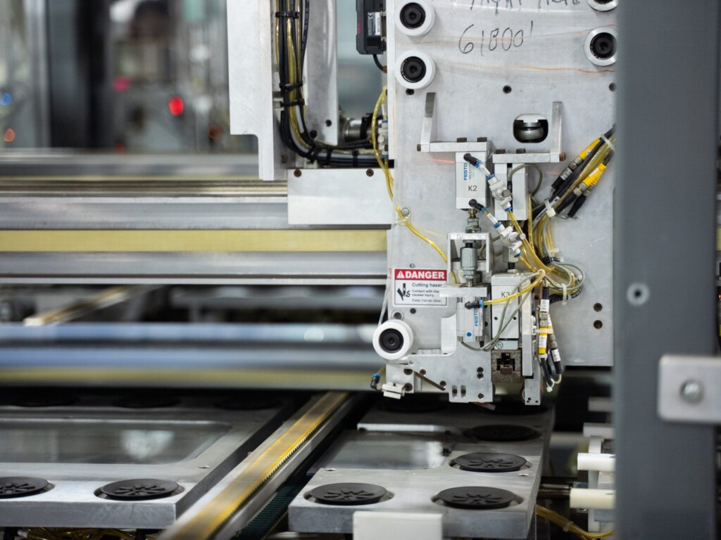 Toledo Begins PV Panel Shipments to Viper for Commercial, Residential ...