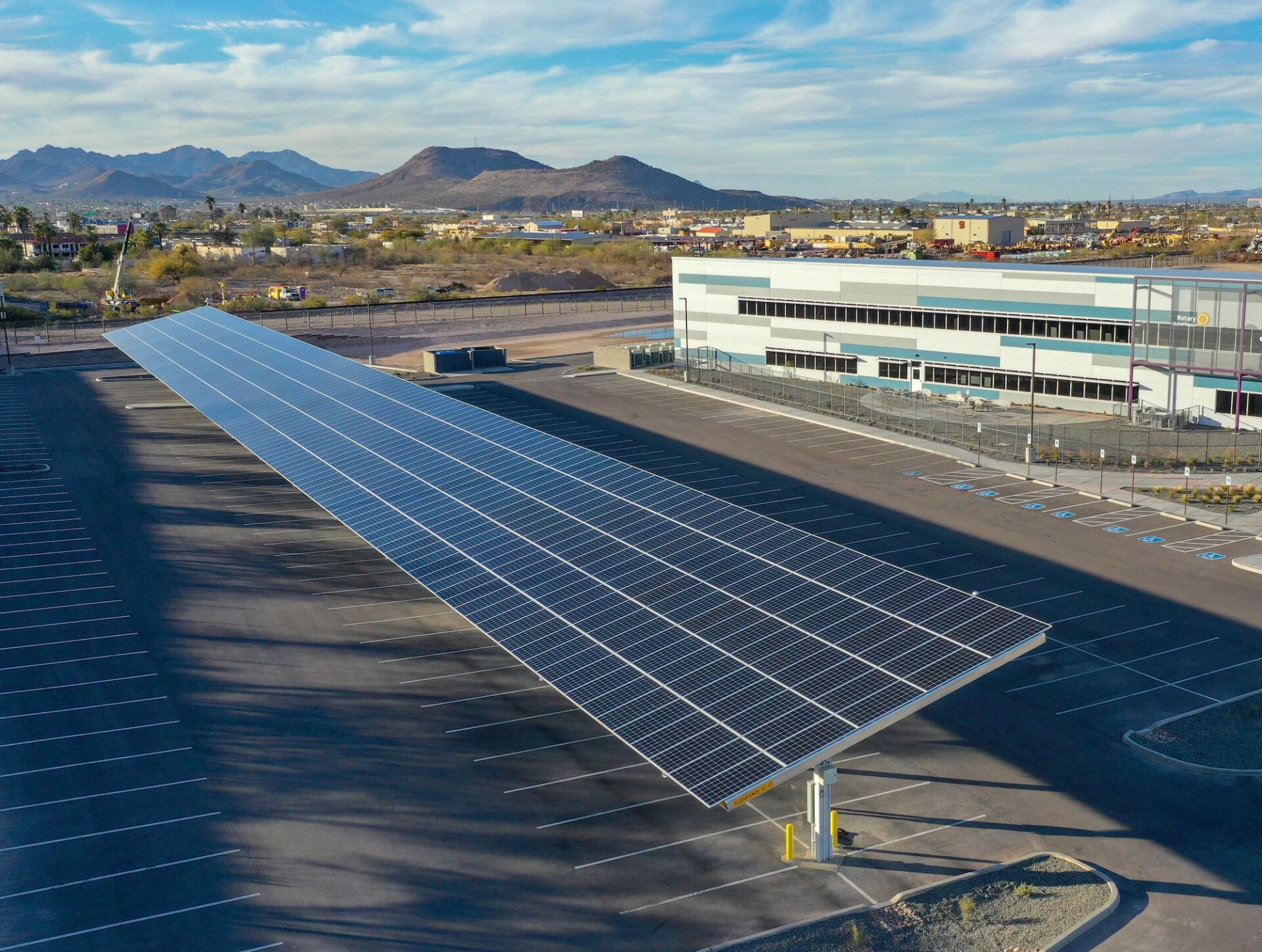 Holu Hou Energy Inks Deal with Onyx for Solar + Storage - Solar Industry